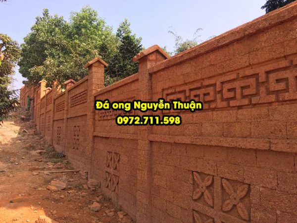 Đá ong là gì? Những ưu điểm của đá ong trong xây dựng. - ĐÁ ONG